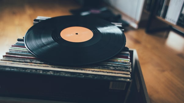 The Rise, Fall and Rise of Vinyl Records | HiFix
