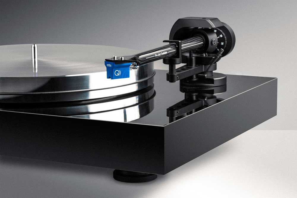 Project X8 Turntable: High-End Audio Solution with Quintet Blue | HiFix ...
